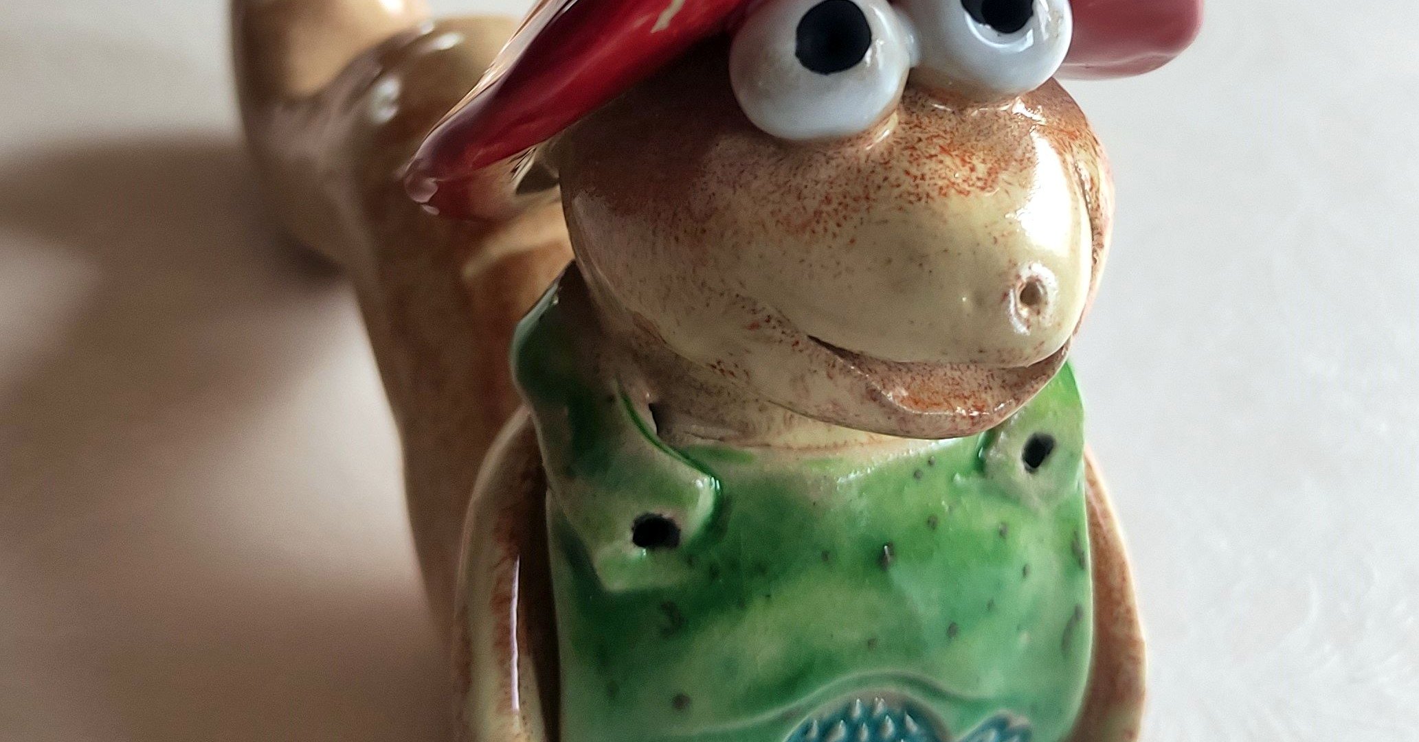 Wie heißt der Wurm mit der grünen Schürze und dem roten Hut? | KÖB St ...