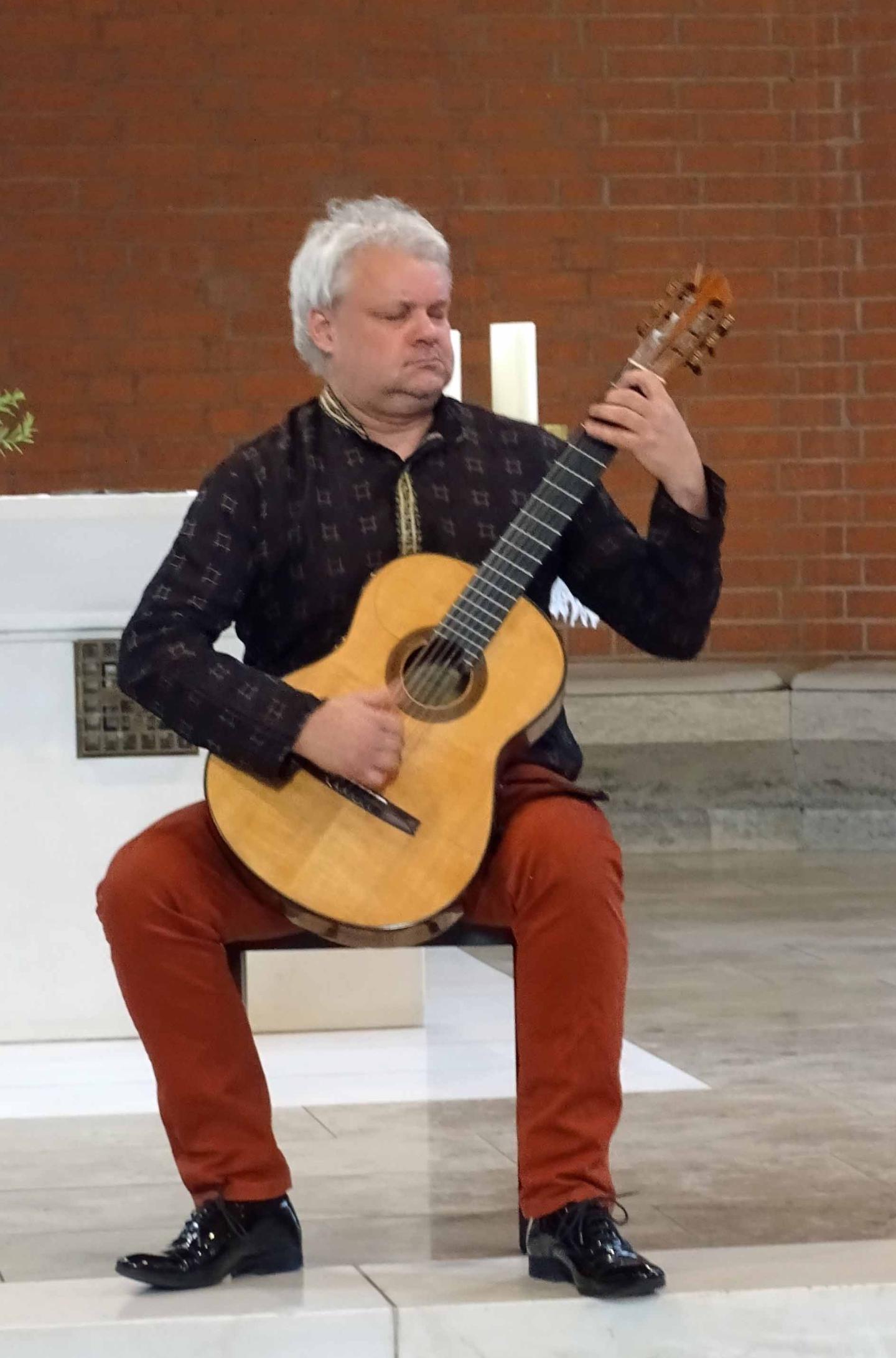 Spanische Klänge in St. Nikolaus von der Flüe Pfarrgruppe Groß-Gerau ...