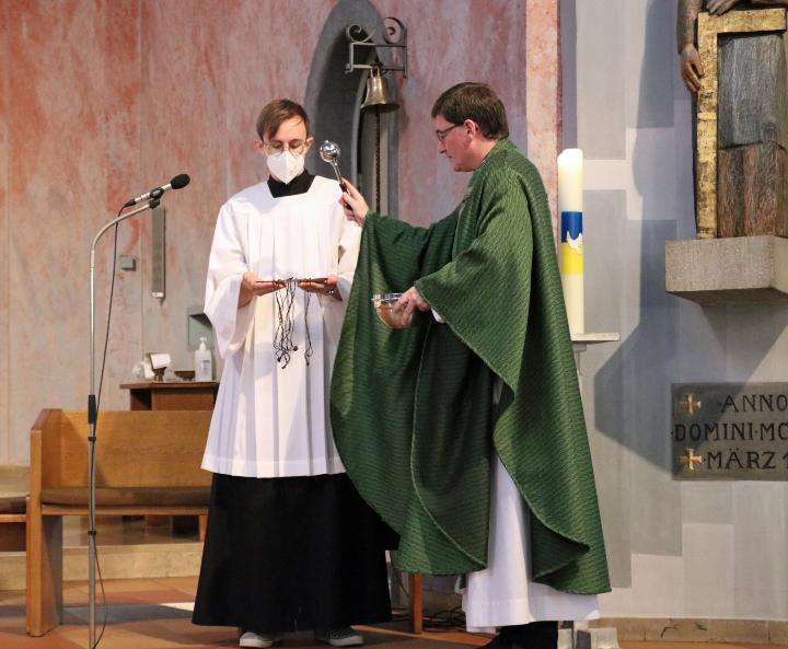 Aufnahme der neuen Messdiener Pfarrei St. Josef Neu-Isenburg