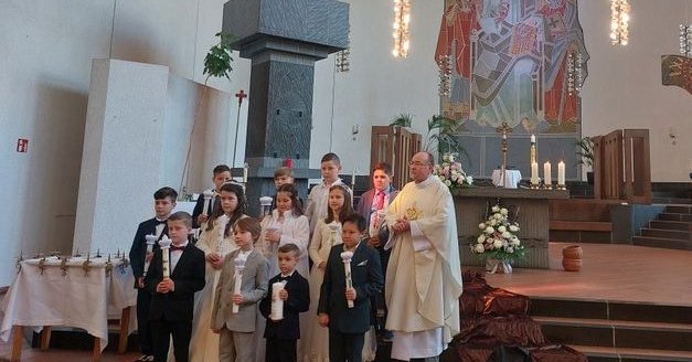 Erstkommunion-Gottesdienst am Sonntag, 23.04.23 „Mit den Emmaus-Jüngern ...