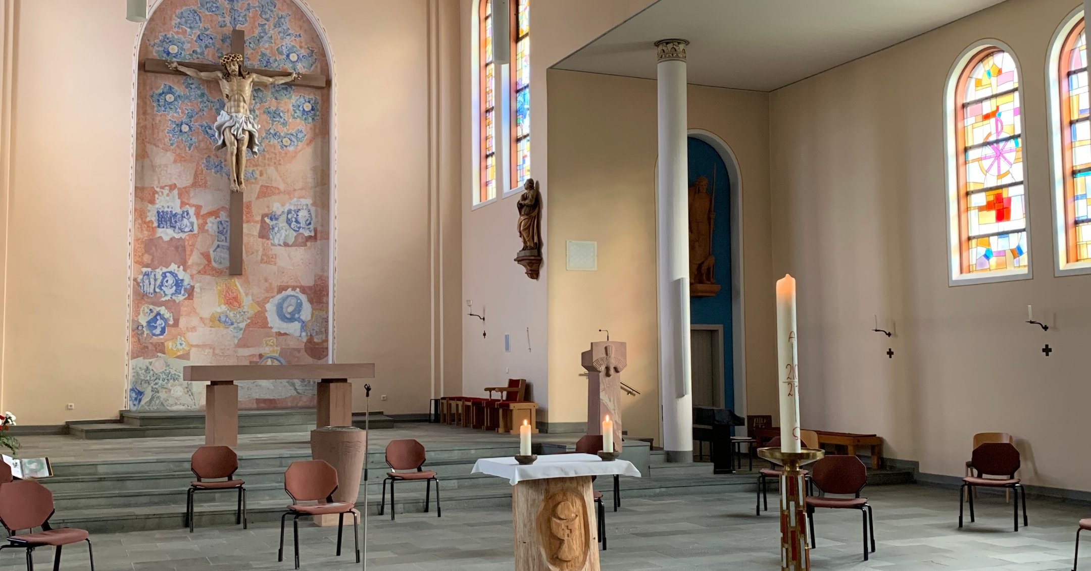 Vor- und nach der Kirchensanierung 2015/2016 | Pfarrgruppe Abtsteinach