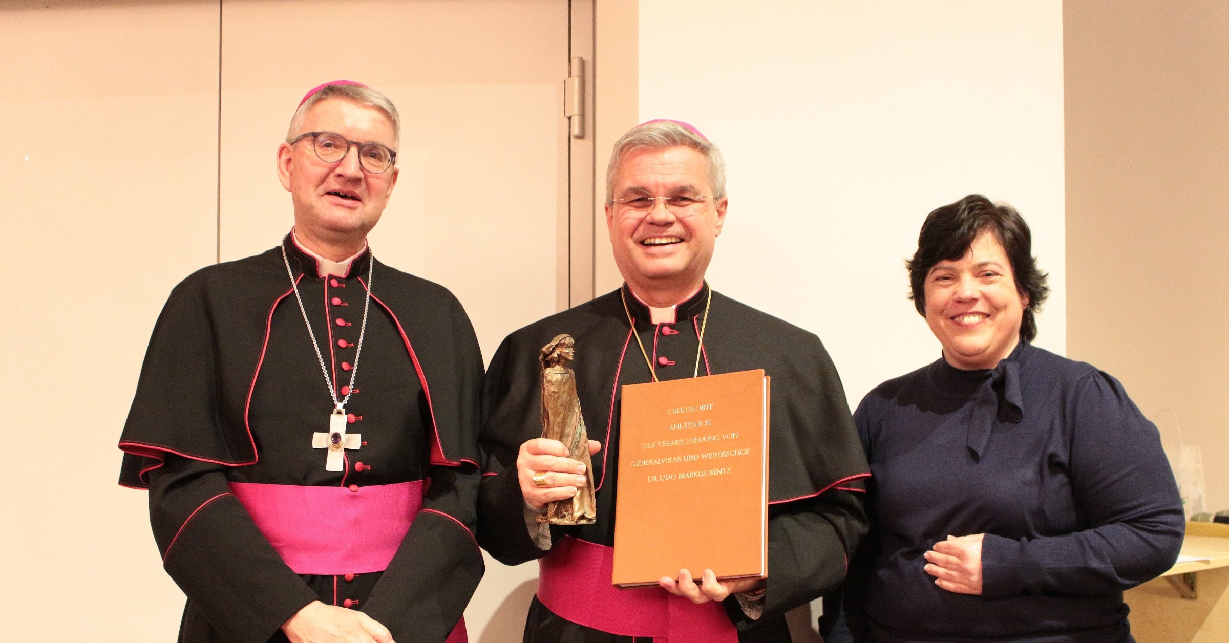 „Wir lassen Dich nicht mit Jubel ziehen, aber mit Respekt und Dankbarkeit“ | Pressestelle Bistum ...